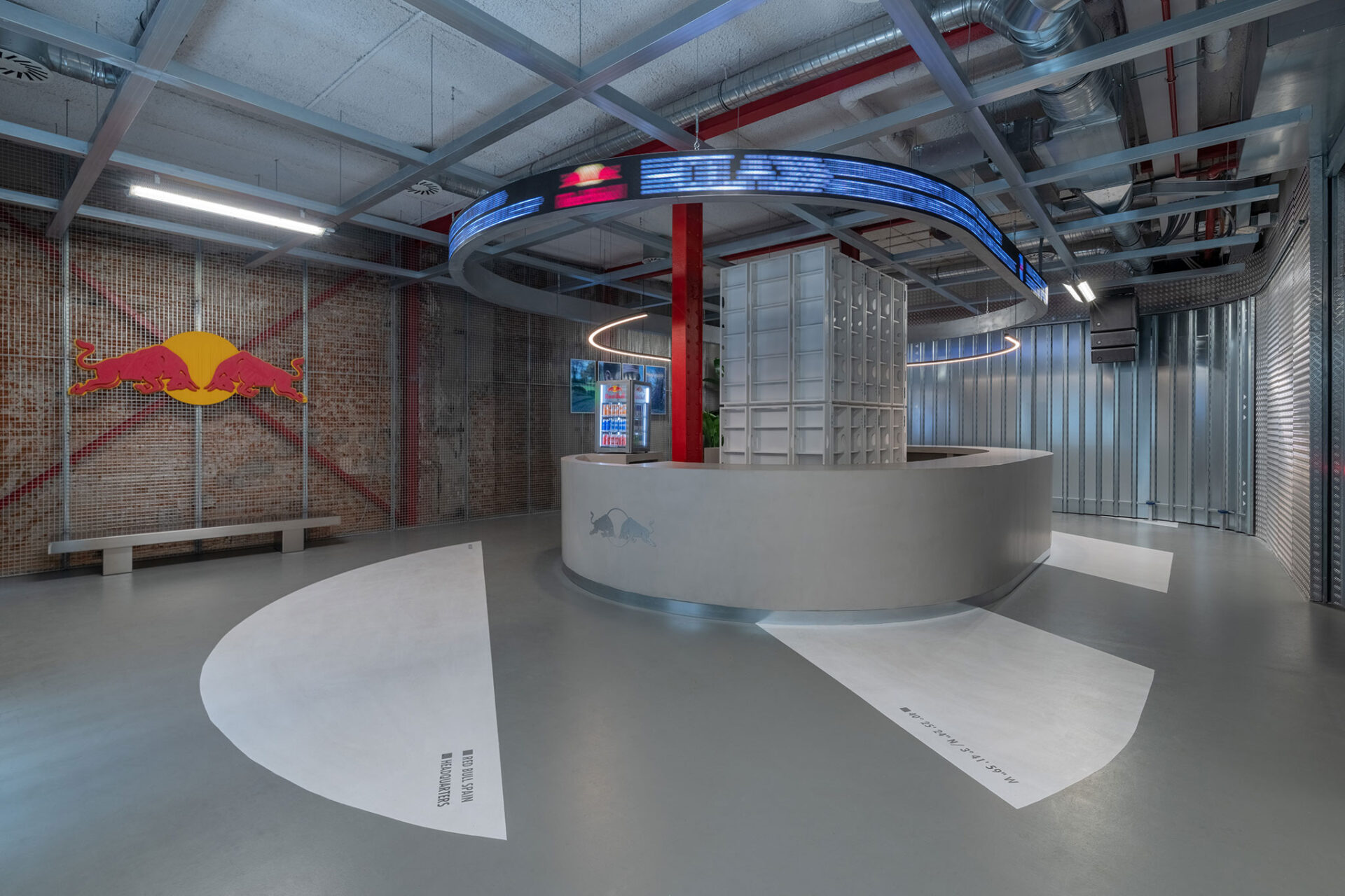 Así son las oficinas de Red Bull en Madrid: cinco plantas de cultura y ...